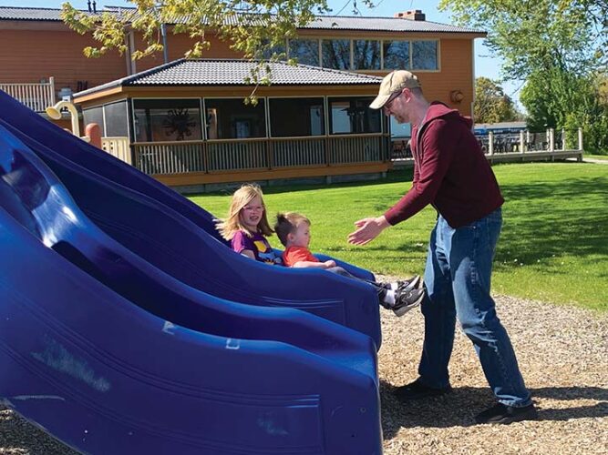 Enjoying all the sunshine | News, Sports, Jobs - The Alpena News